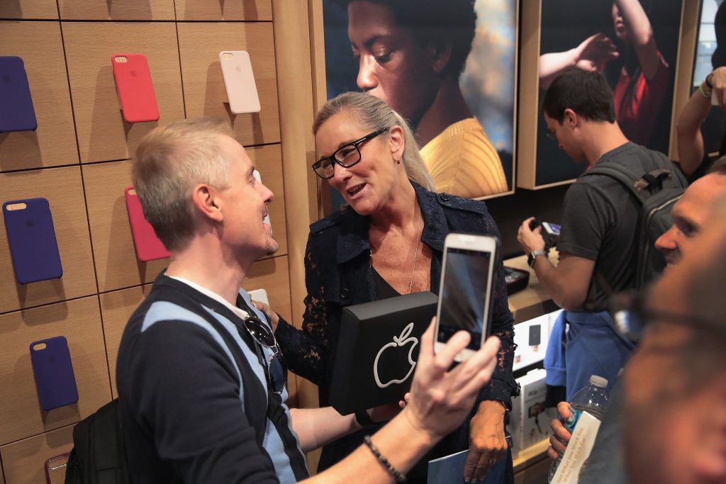 Is Apple Saying Goodbye to Fashion? – The New York Times – WindowsWear
