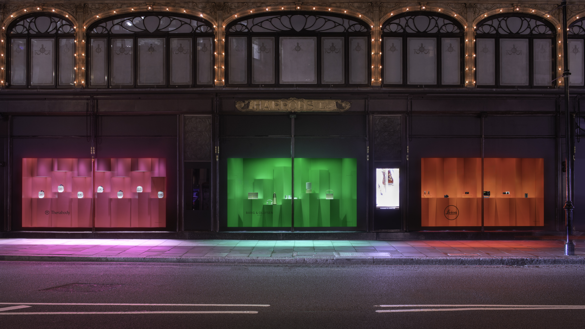 Harrods Technology Windows by Harlequin Design – WindowsWear